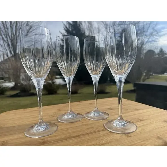 Mikasa | Dining | Mikasa Arctic Lights Crystal Wine Glasses 6 Oz ...